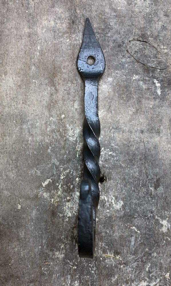 Classic Medium J Hook w/Spade Top & Twist for Form & Function